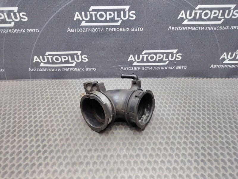 Патрубок воздушного фильтра