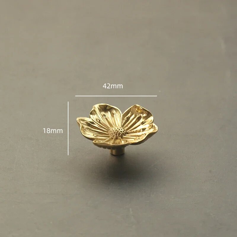 Латунные ручки для ящиков 2 шт. Brass flower-3