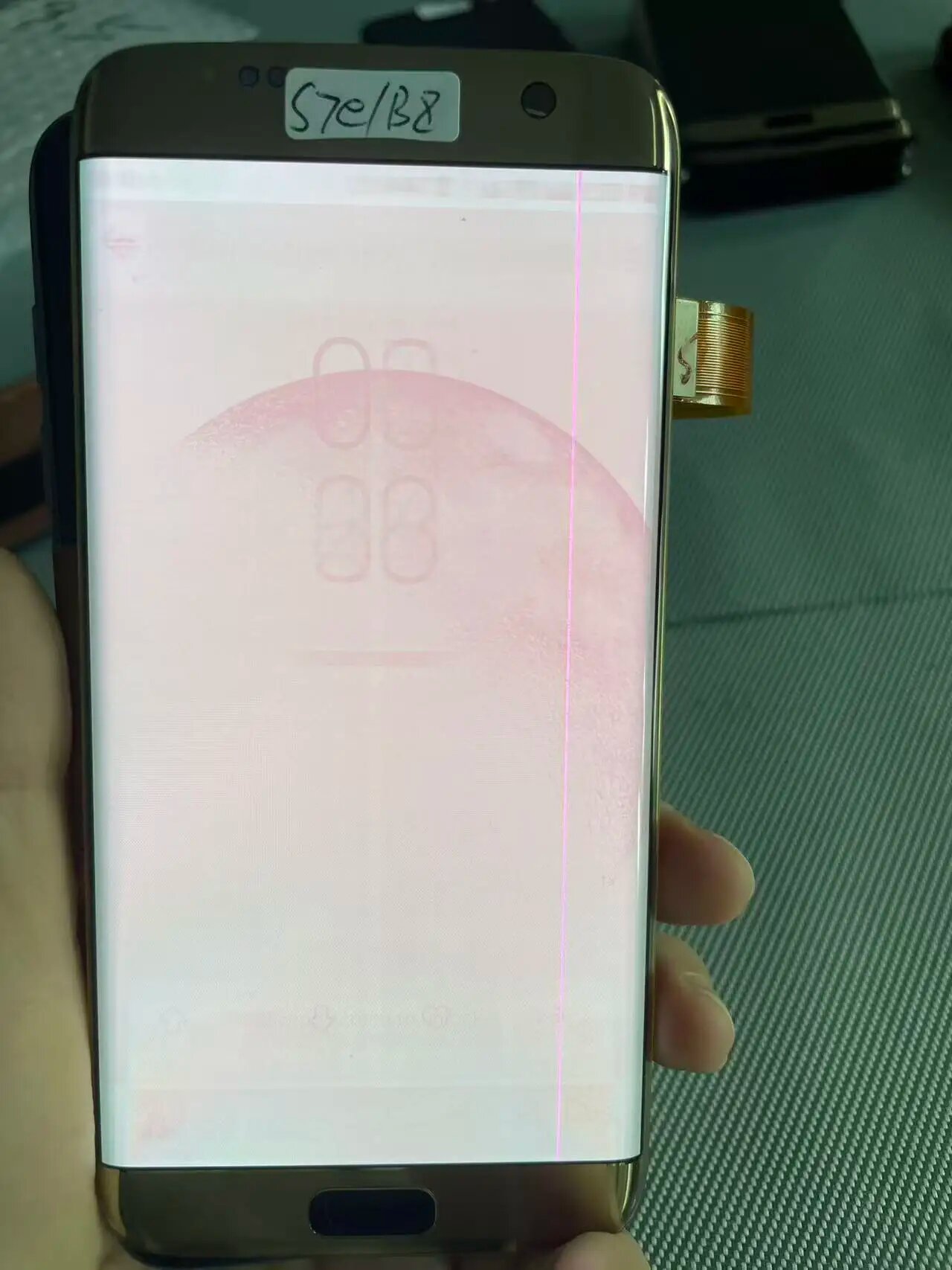 Дисплей AMOLED S7E с дефектами: точечные и линейные разводы, неработающие пиксели. Тестирование перед отправкой. Отдельные запчасти для Samsung S7 EDGE.