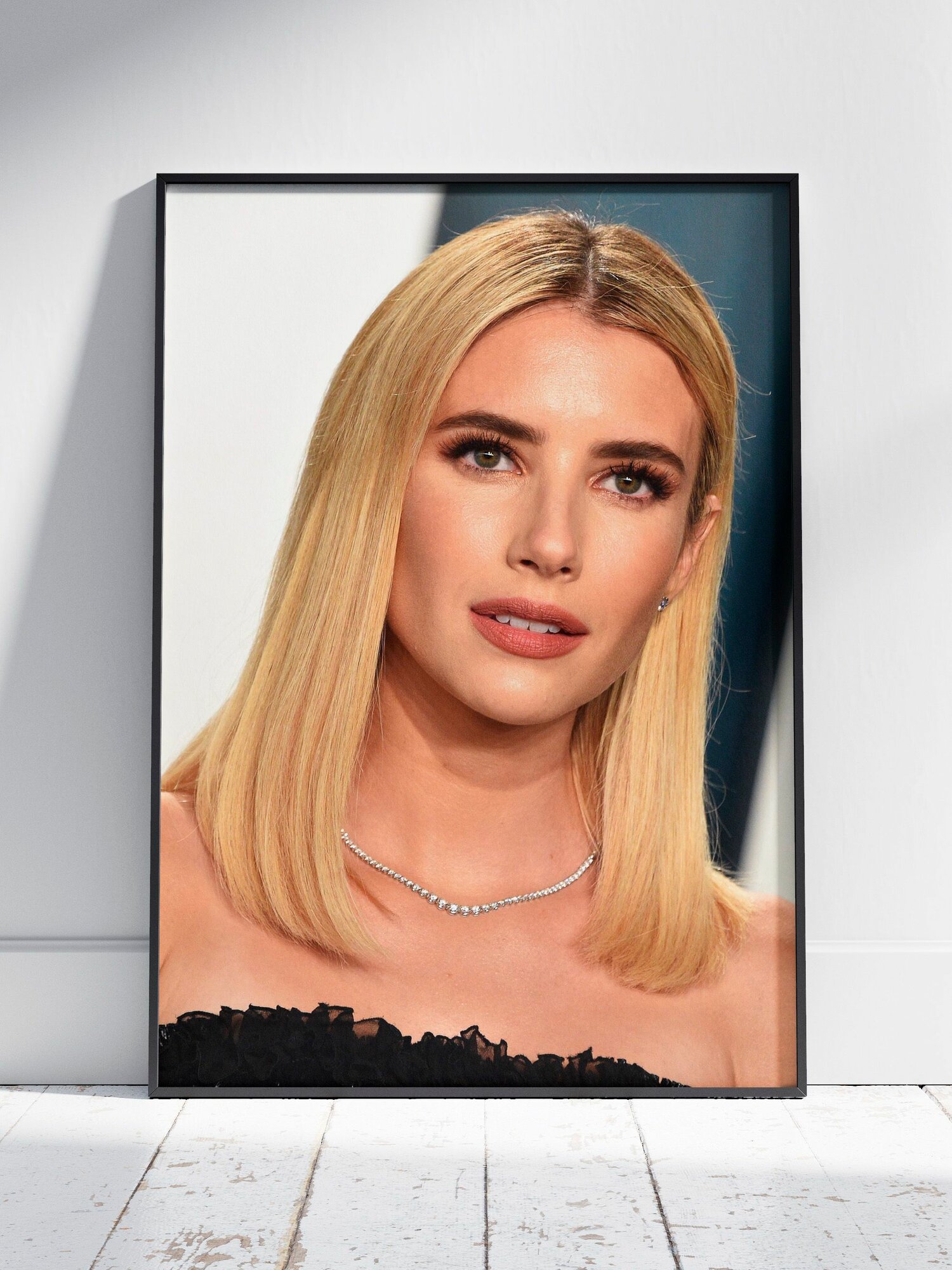 Плакат на стену для интерьера Эмма Робертс (Emma Roberts 42) - Постер по актеру фильма, кино, сериала формата A4 (21x30 см)