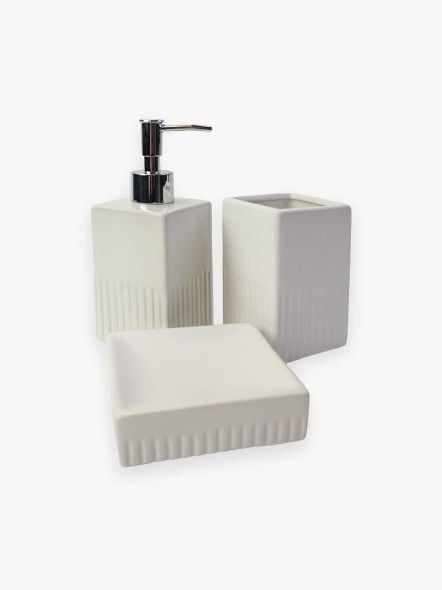 Набор аксессуаров для ванной комнаты Cube (диспенсер, стакан, мыльница)