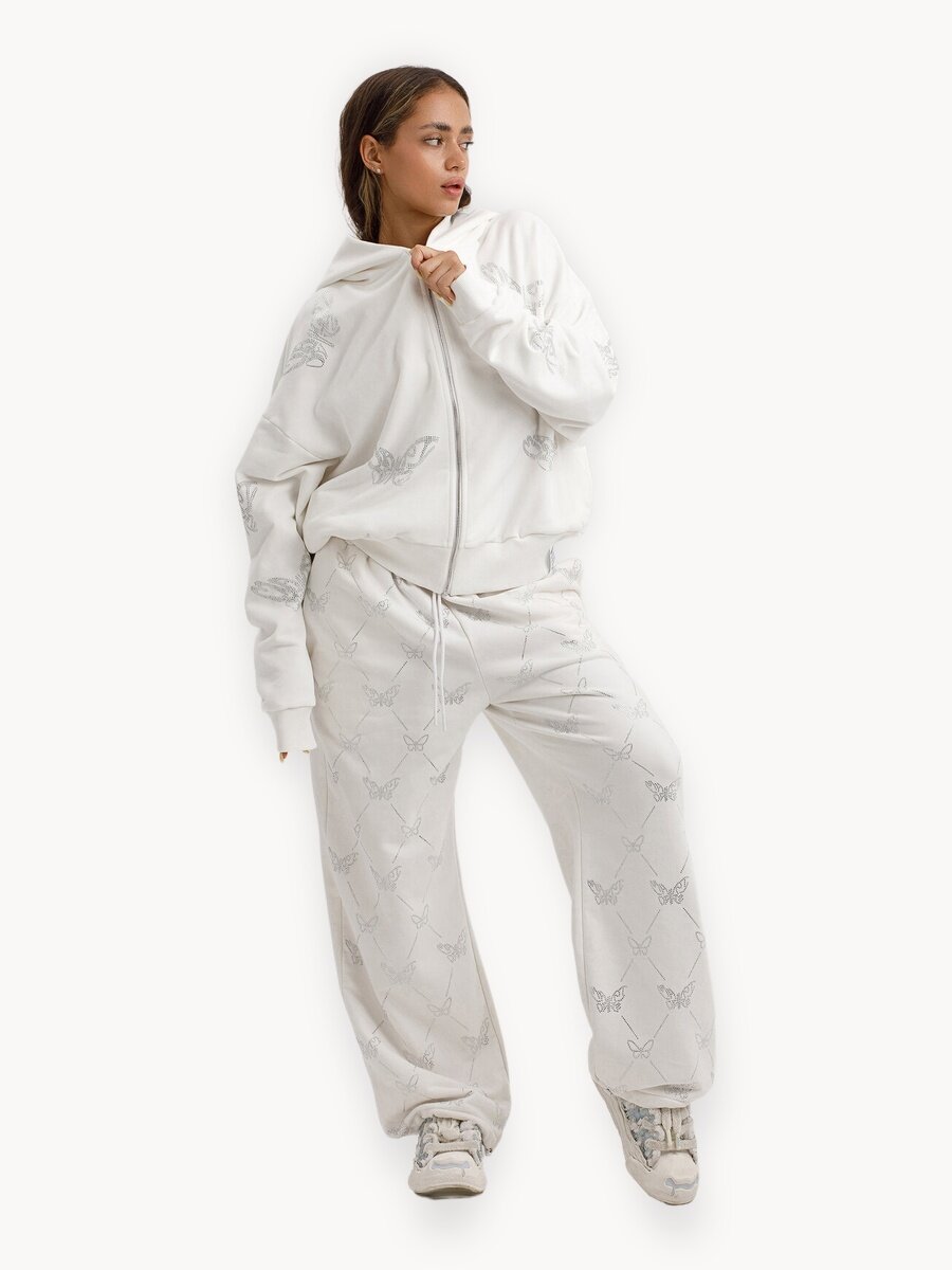 Костюм спортивный костюм со стразами