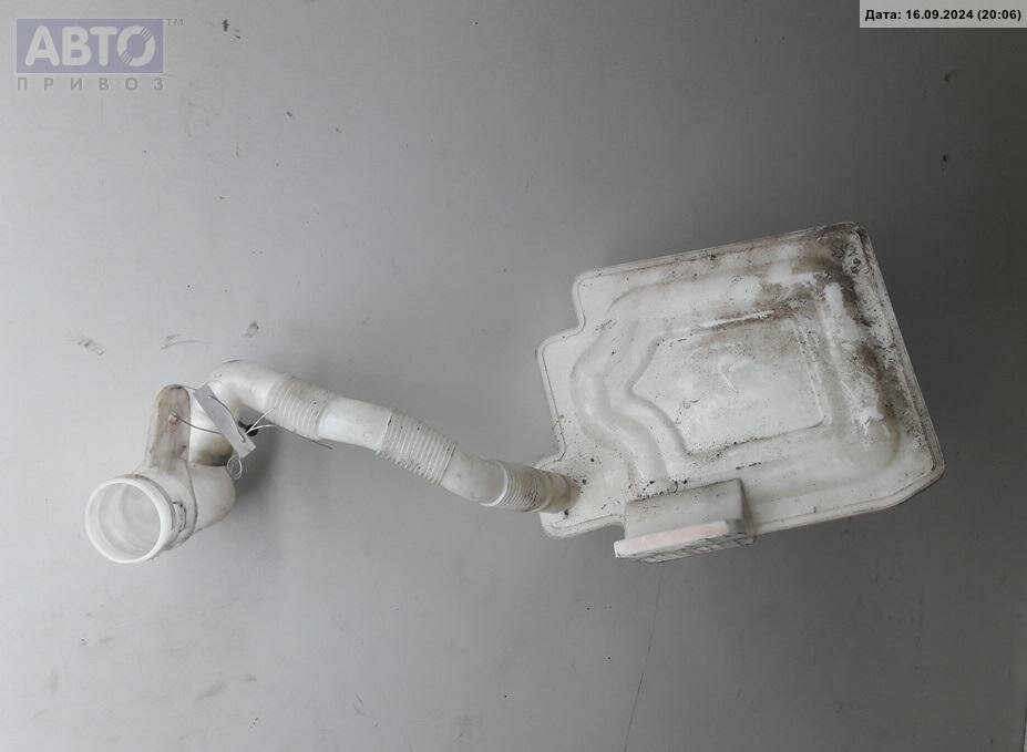 Бачок омывателя Skoda Octavia mk2 (A5 1Z) 2004-2013