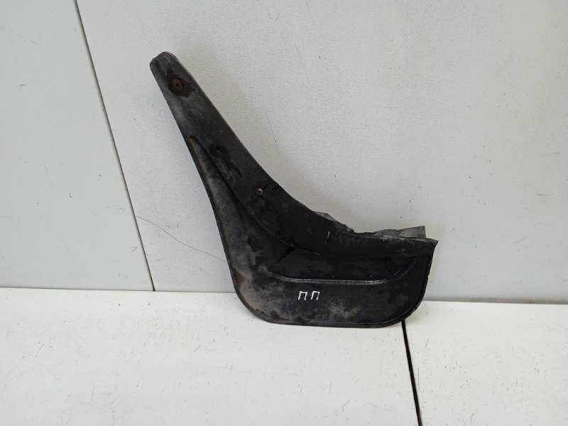 Б/У дефект, Ленд Ровер Фрилендер 1 Брызговик передний Land Rover Freelander 1998 L314 Прав. 158252 LAND ROVER арт. STC7978AB...