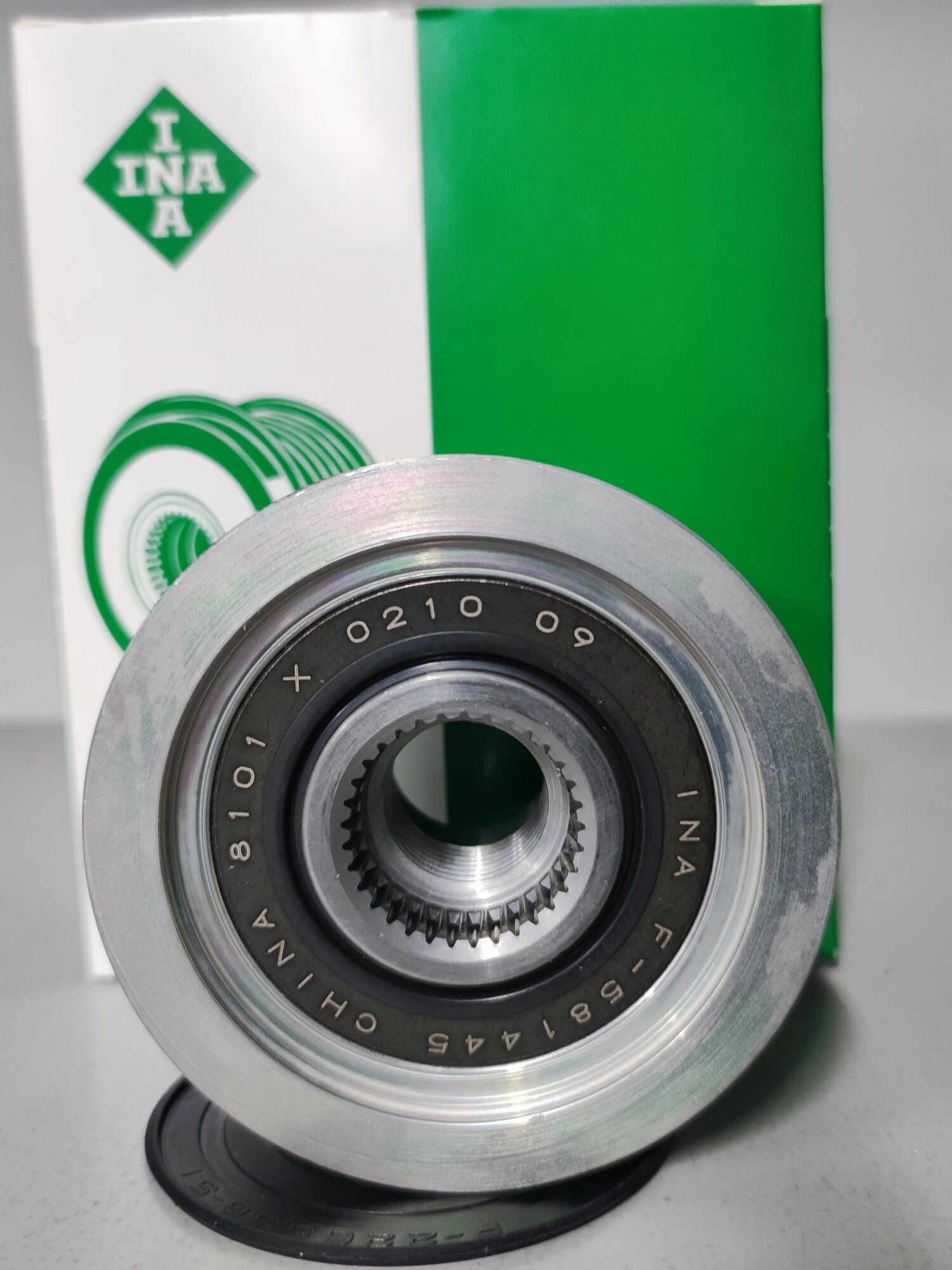 Обгонная муфта генератора INA 535004110 F-231142. XX