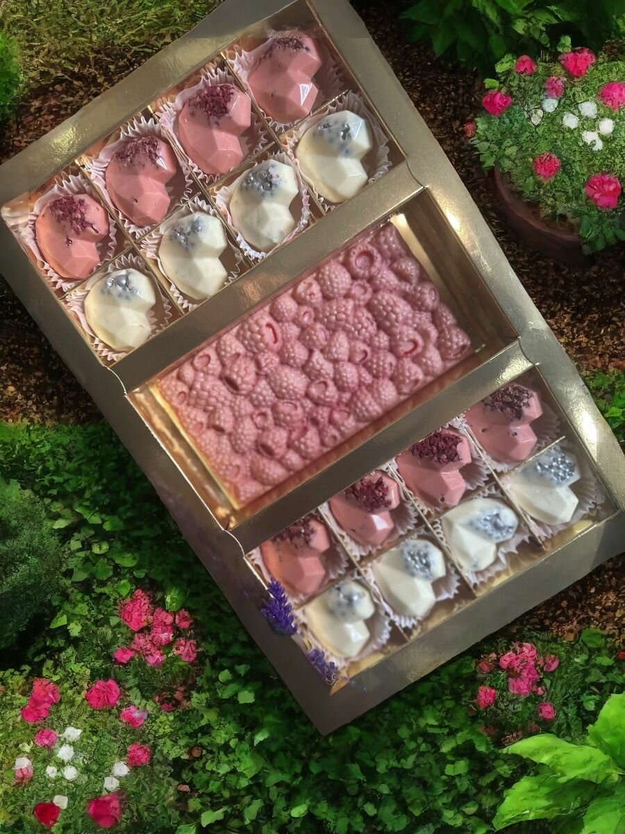 Набор "Плитка с Сердцами", шоколад, фигурный, подарочный, 16 порций