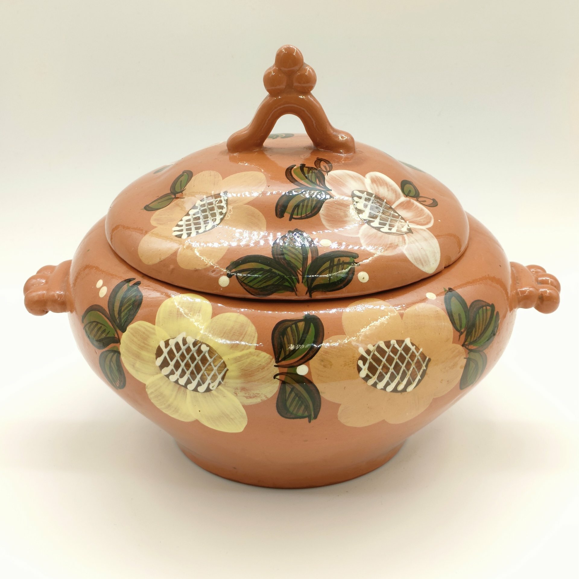 Супница (горшочек для запекания) с цветочным декором, керамика, глазурь, роспись