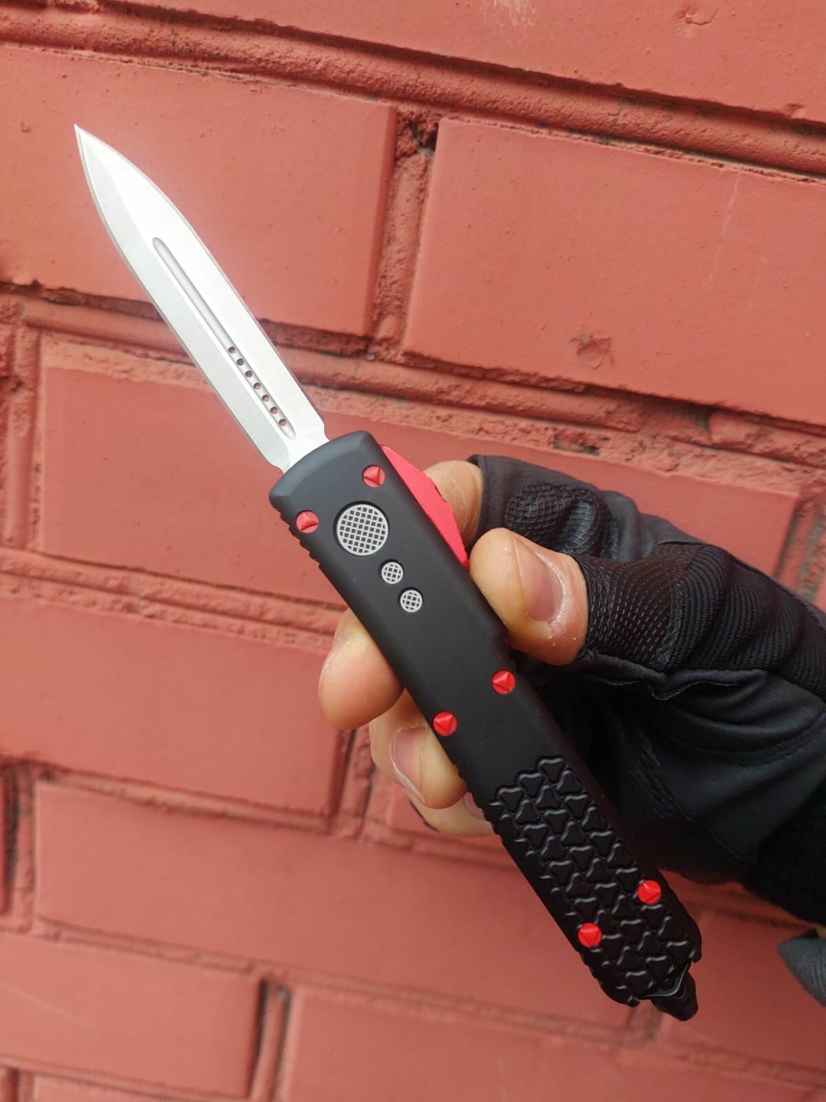 Нож Microtech фронтально выкидной автоматический