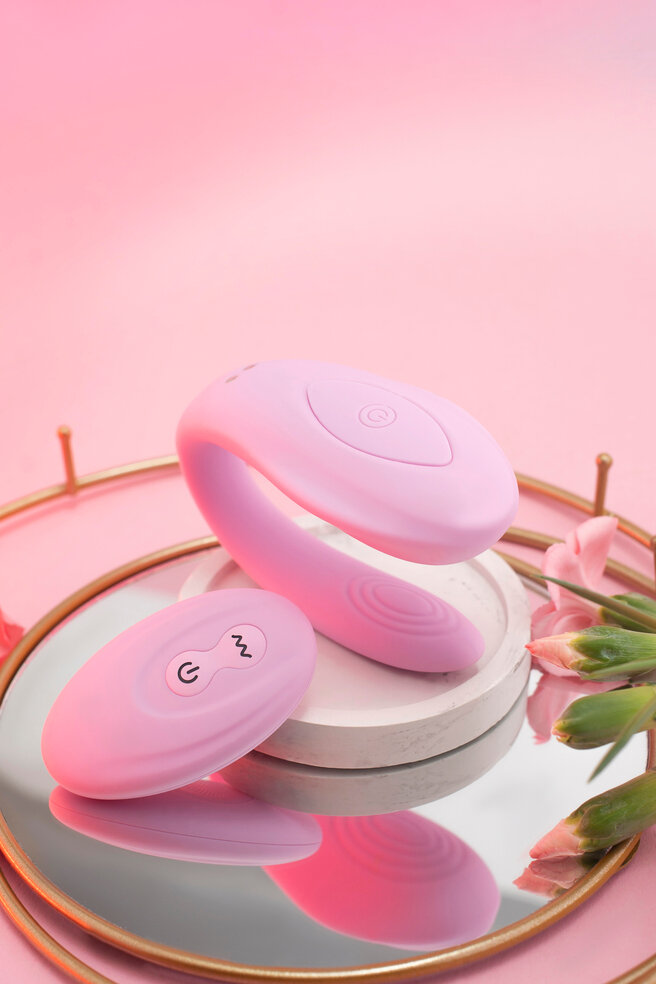 Стимулятор для пар PinkRabbit Only Two, розовый PinkRabbit Стимулятор для пар PinkRabbit Only Two, розовый