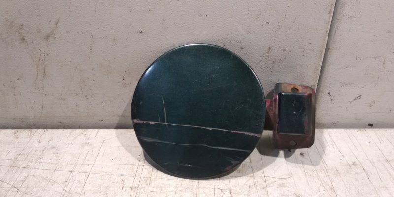 Б/У Лючок топливного бака (тёмно-зеленый) Дэу Нексия Лючок бензобака Daewoo Nexia 1995-2016 7800 DAEWOO арт. 96169071