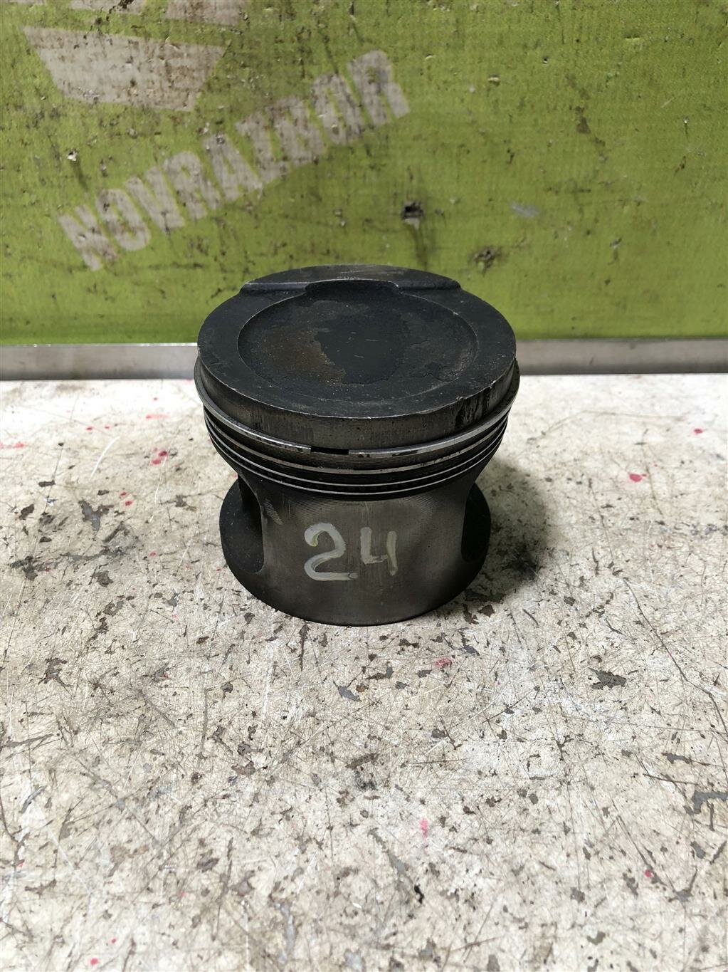 Поршень VW Passat B3 1988-1993