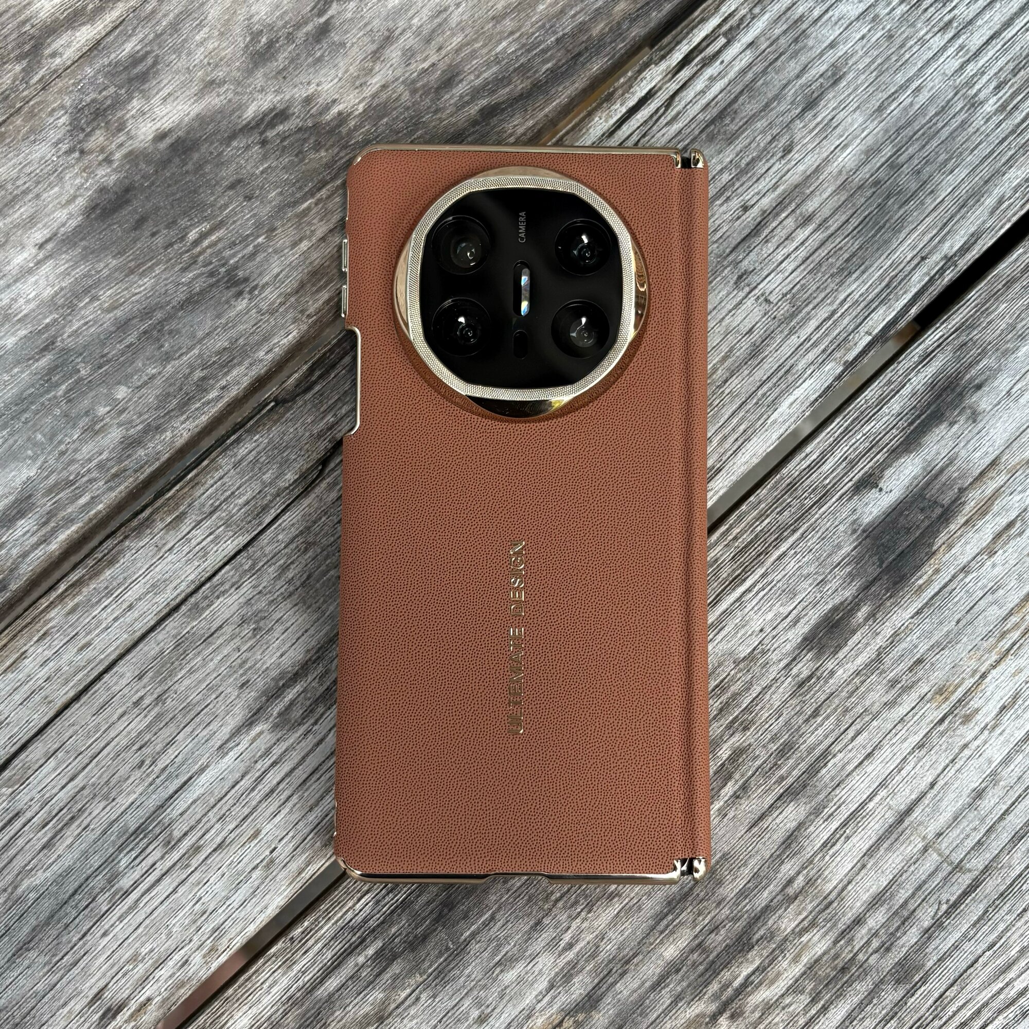 Кожаный чехол серии Collection для Huawei Mate X3 коричневый с полным покрытием и двойным шарниром