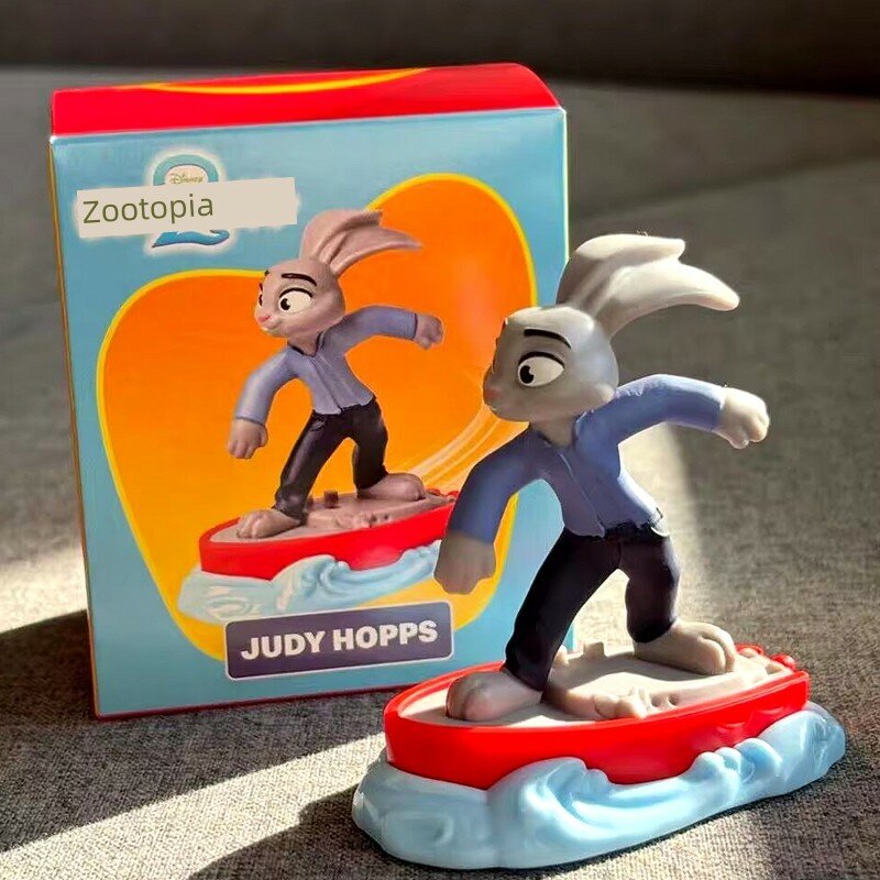 Подарочная фигурка-игрушка из набора Happy Meal McDonald's Zootopia 2025 года, коллаборация Ник и Джуди Джуди Кролик