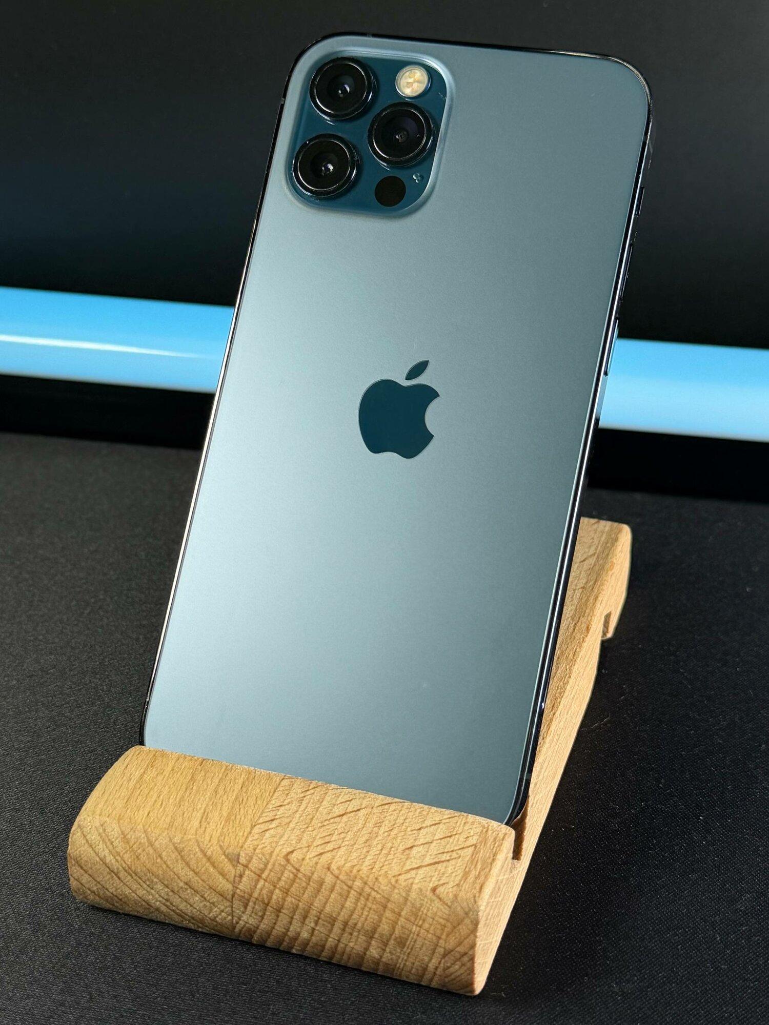 Смартфон Apple iPhone 12 Pro, 256gb, Pacific Blue, AA, nano SIM + eSIM