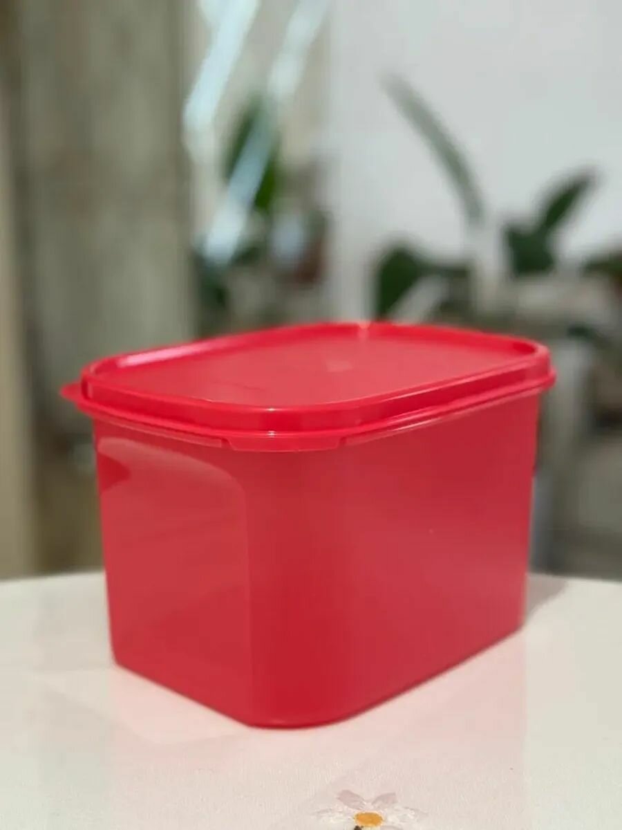 Контейнер "Компакт" 1,9 л - 1 шт. ярко-розовый Tupperware