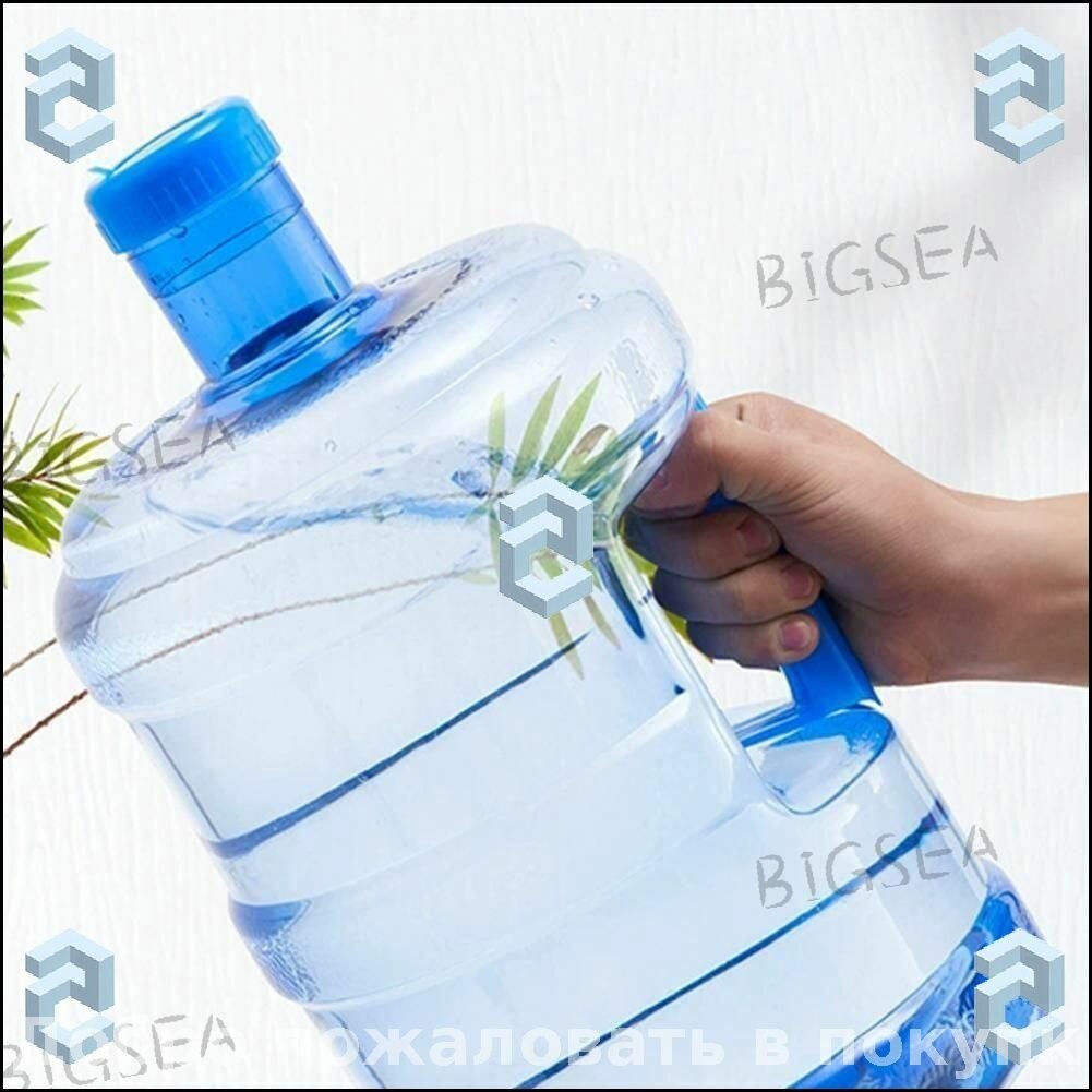 Эксклюзивная бутыль на 5 литров для кулера выполнена из сверхпрочного пластика и оснащена практичной ручкой