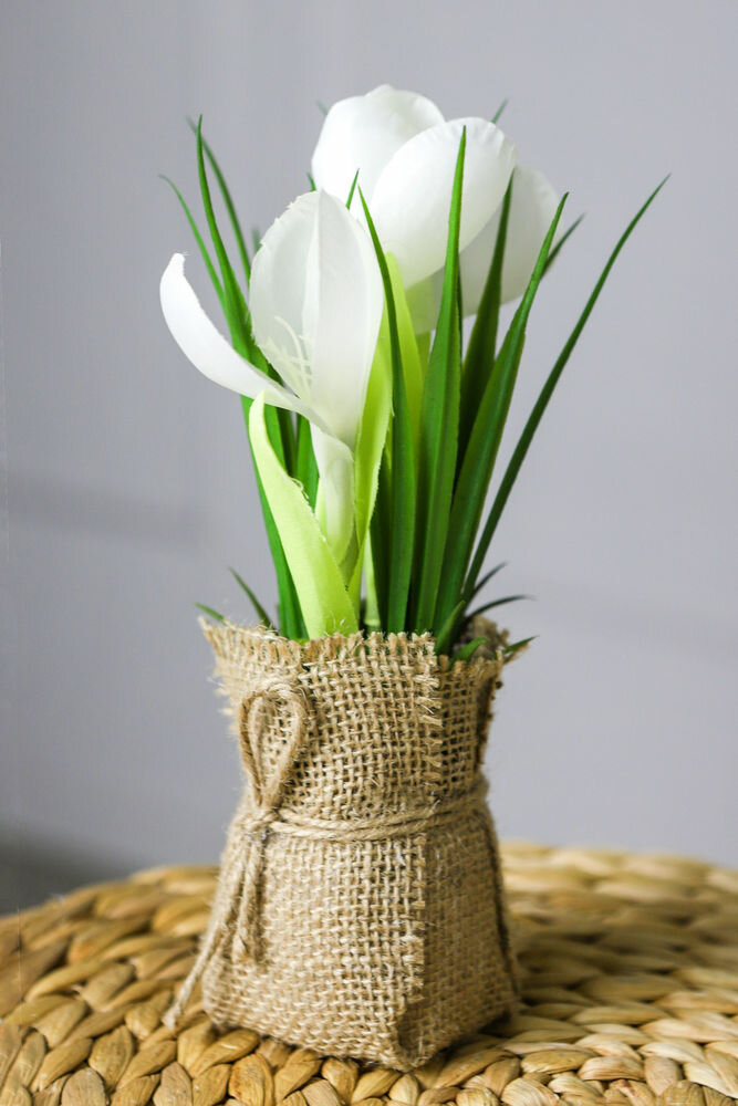 Искусственный цветок в горшке белый крокус, пластик, пенополистирол, метал, джут, 19 см, Boltze 2058373-1