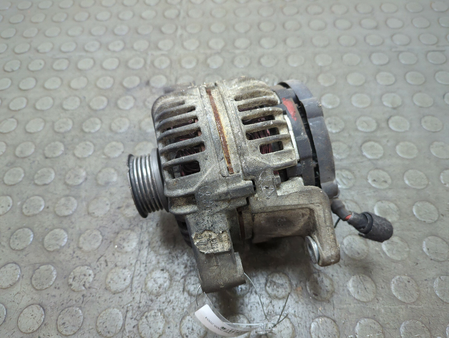 Генератор Opel Zafira A Б/У