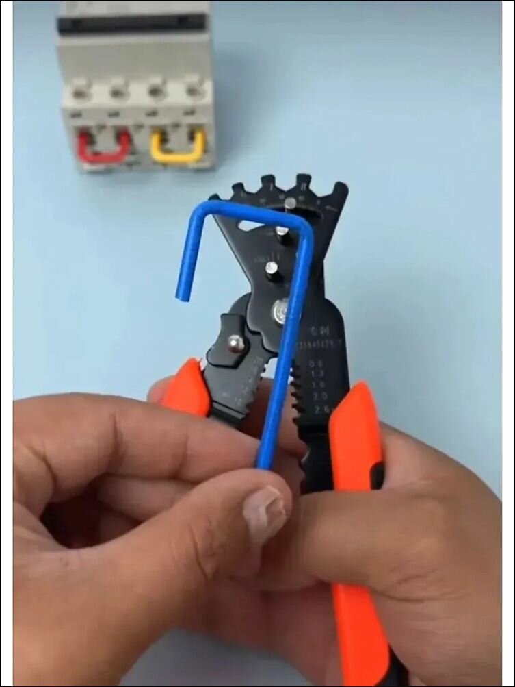 Электрический обжимной инструмент аккумуляторный пресс клещи для опрессовки клемм и проводов