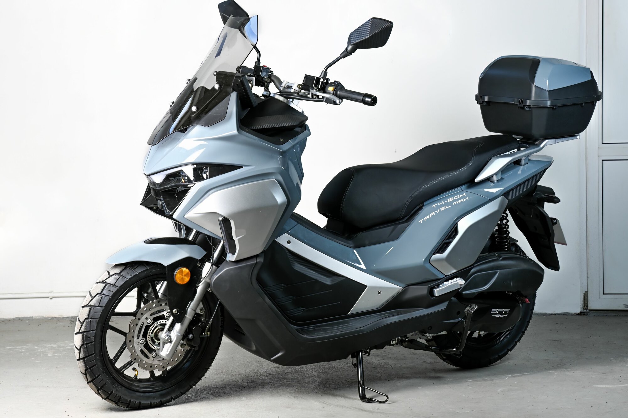 Скутер бензиновый TRAVEL MAX, 180 см3, 17 л. с. Без ПТС (49cc), с гарантией