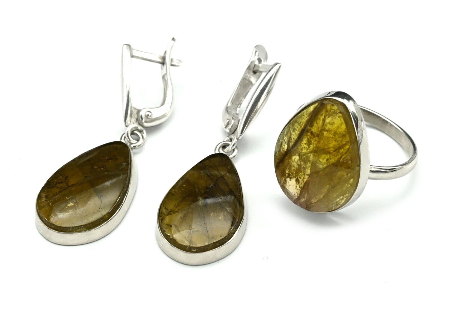 Комплект бижутерии: кольцо, серьги, турмалин