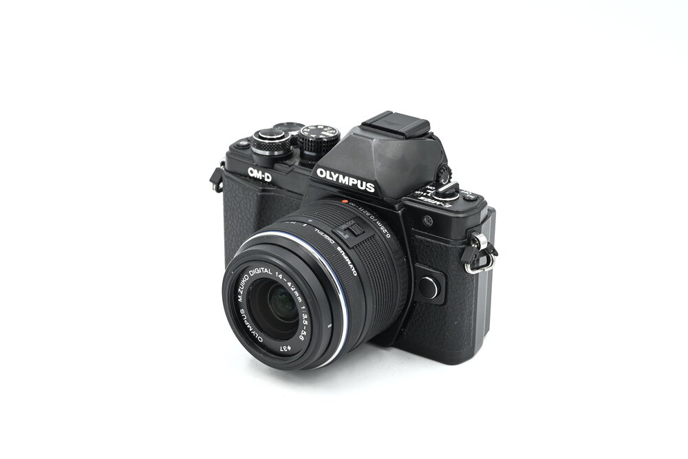 Беззеркальный фотоаппарат Olympus OM-D E-M10 Mark II Body черный