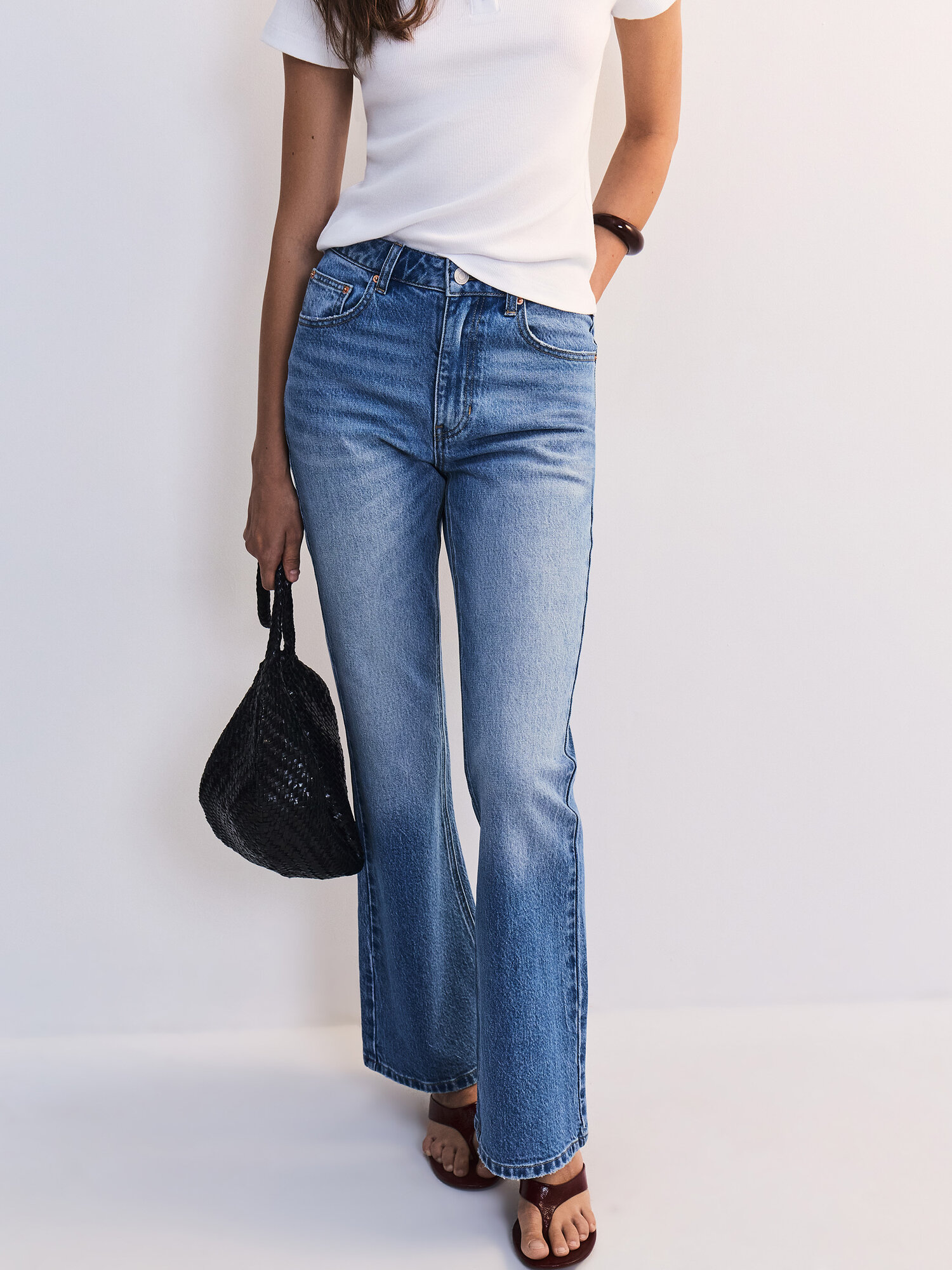 Джинсы клеш 