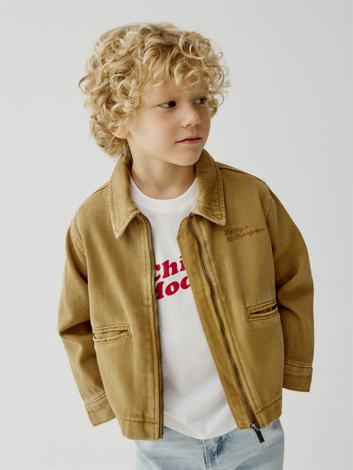 Куртка джинсовая