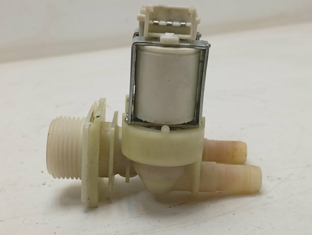 WAA20160OE/01 кт47 Клапан подачи воды для стиральной машины Bosch б/у