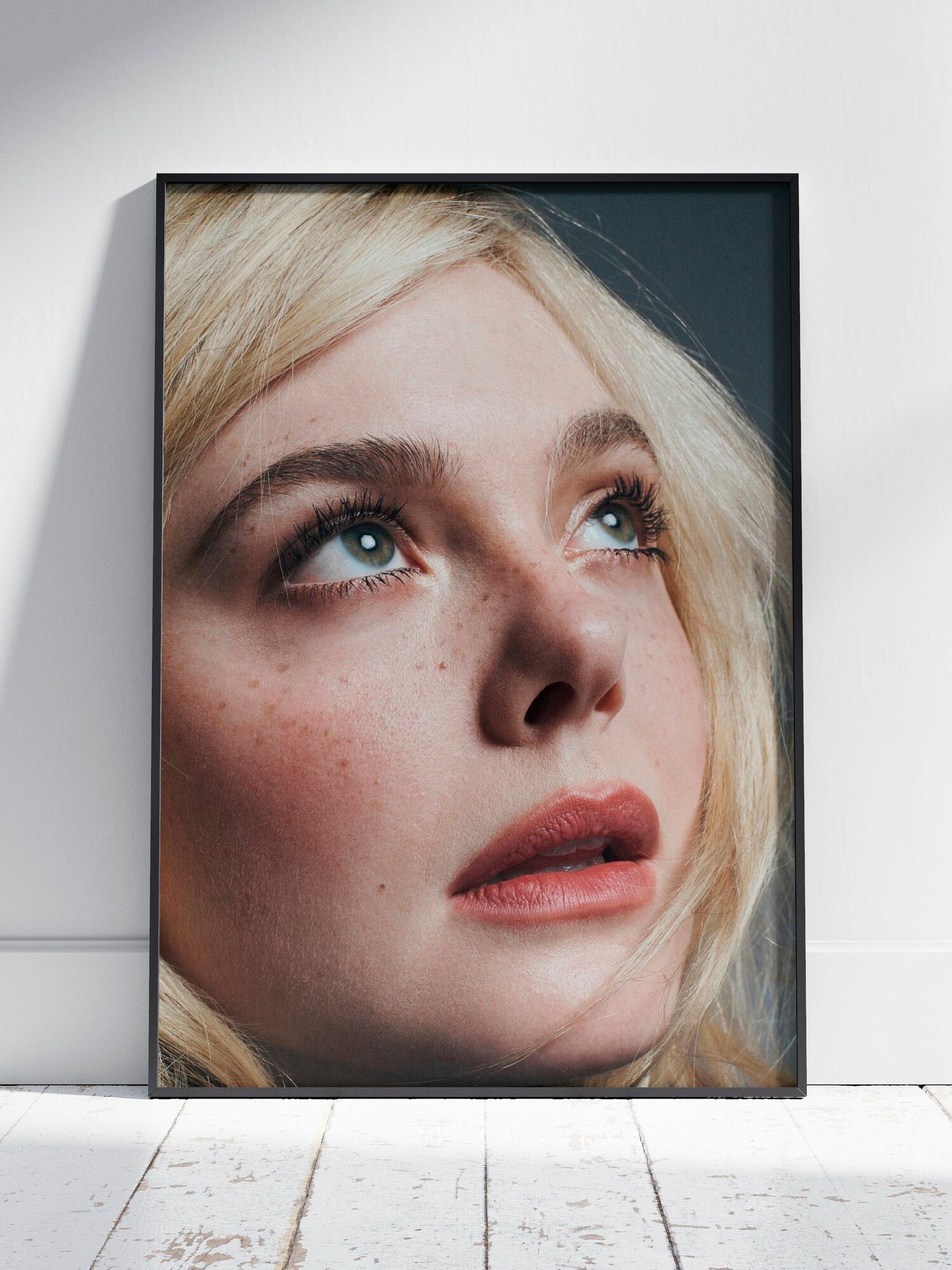 Плакат на стену для интерьера Эль Фаннинг (Elle Fanning 5) - Постер по актеру фильма, кино, сериала формата A4 (21x30 см)