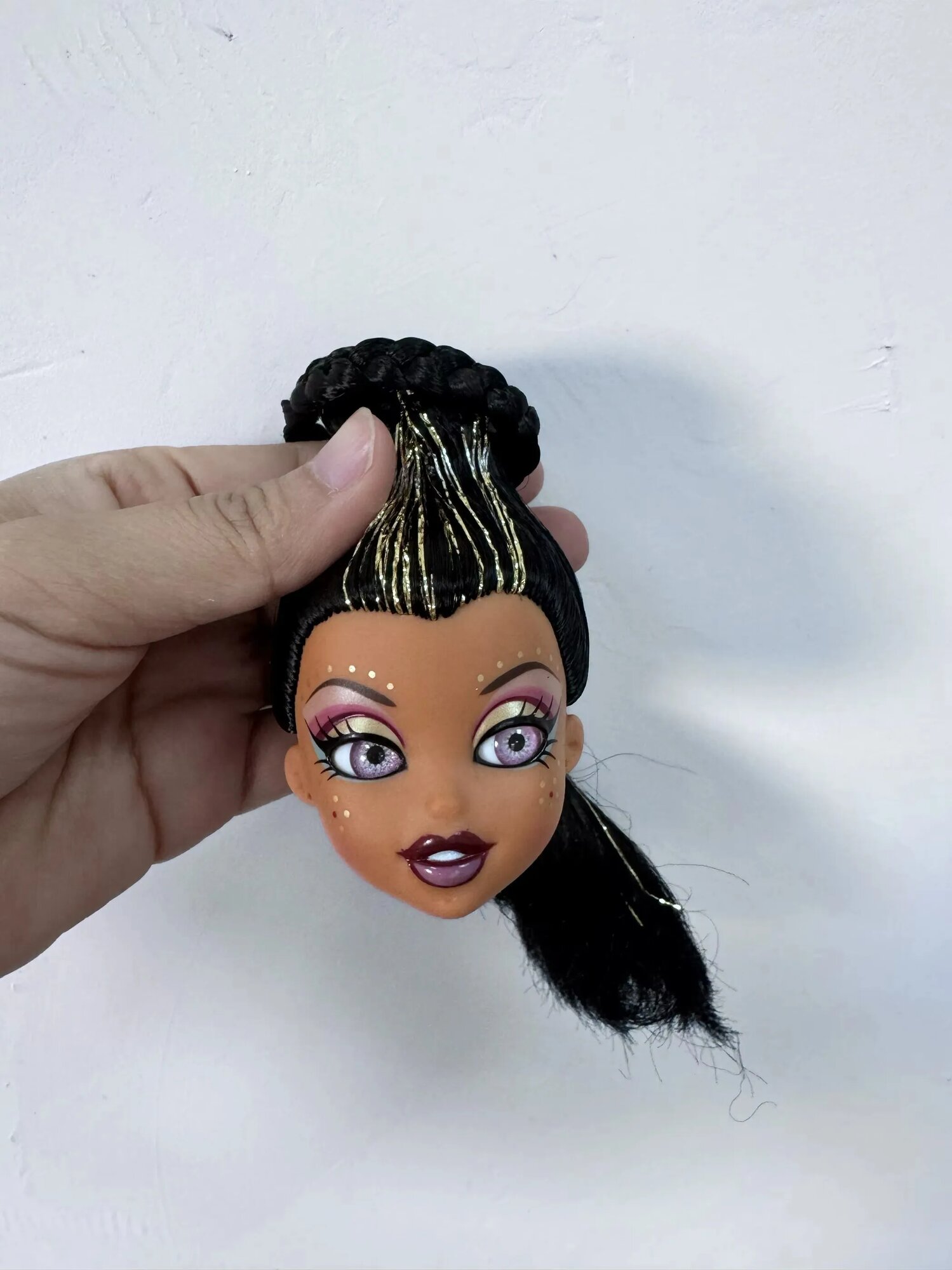 Bratz голова куклы, черный цвет