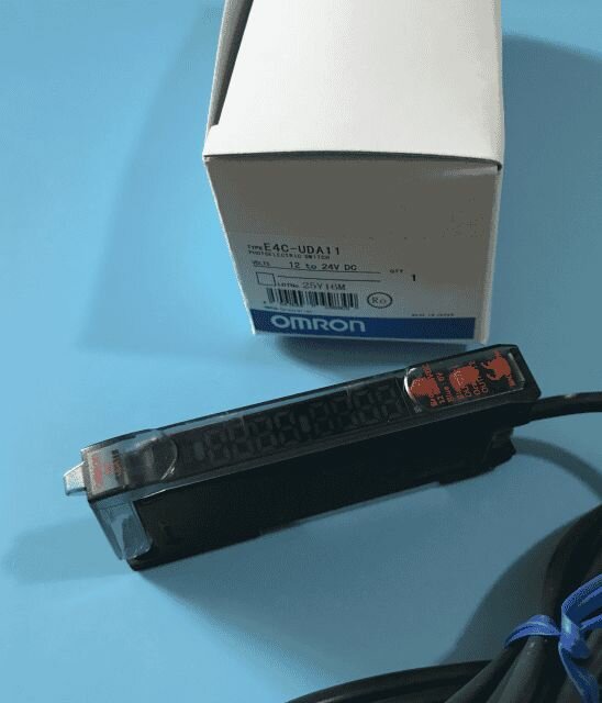 Модуль Omron E4C-UDA11
