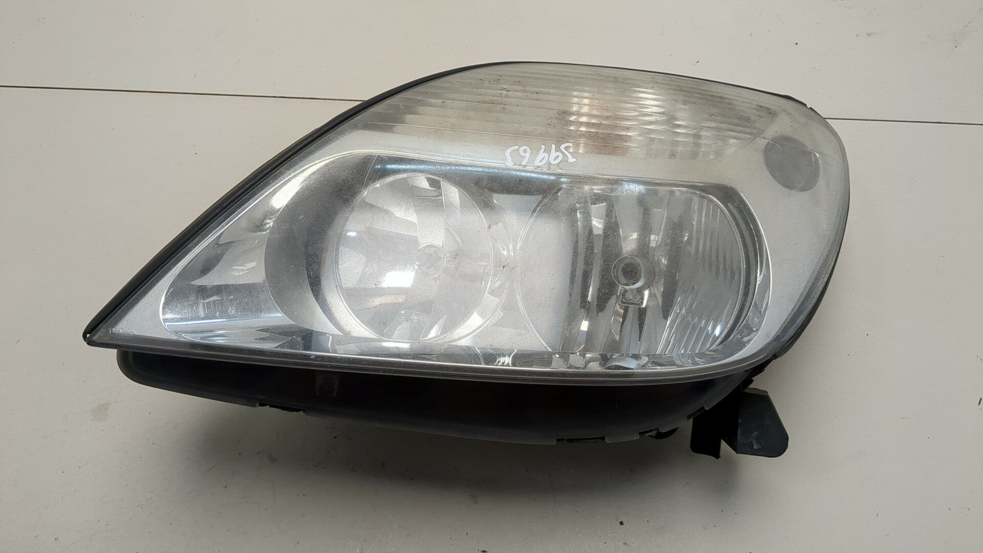Фара (передняя) левая Renault Scenic Б/У