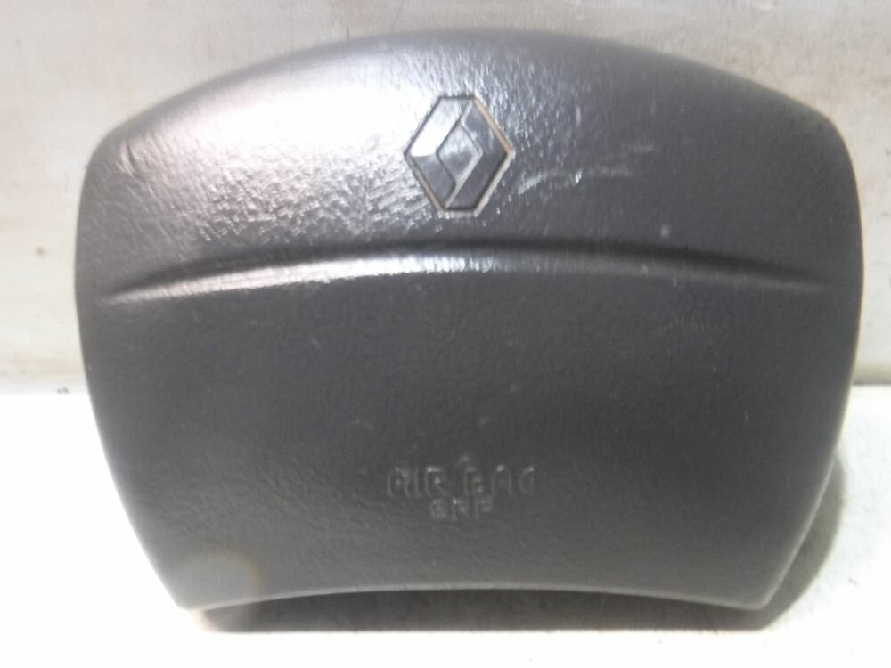Подушка безопасности в руль Renault Laguna I