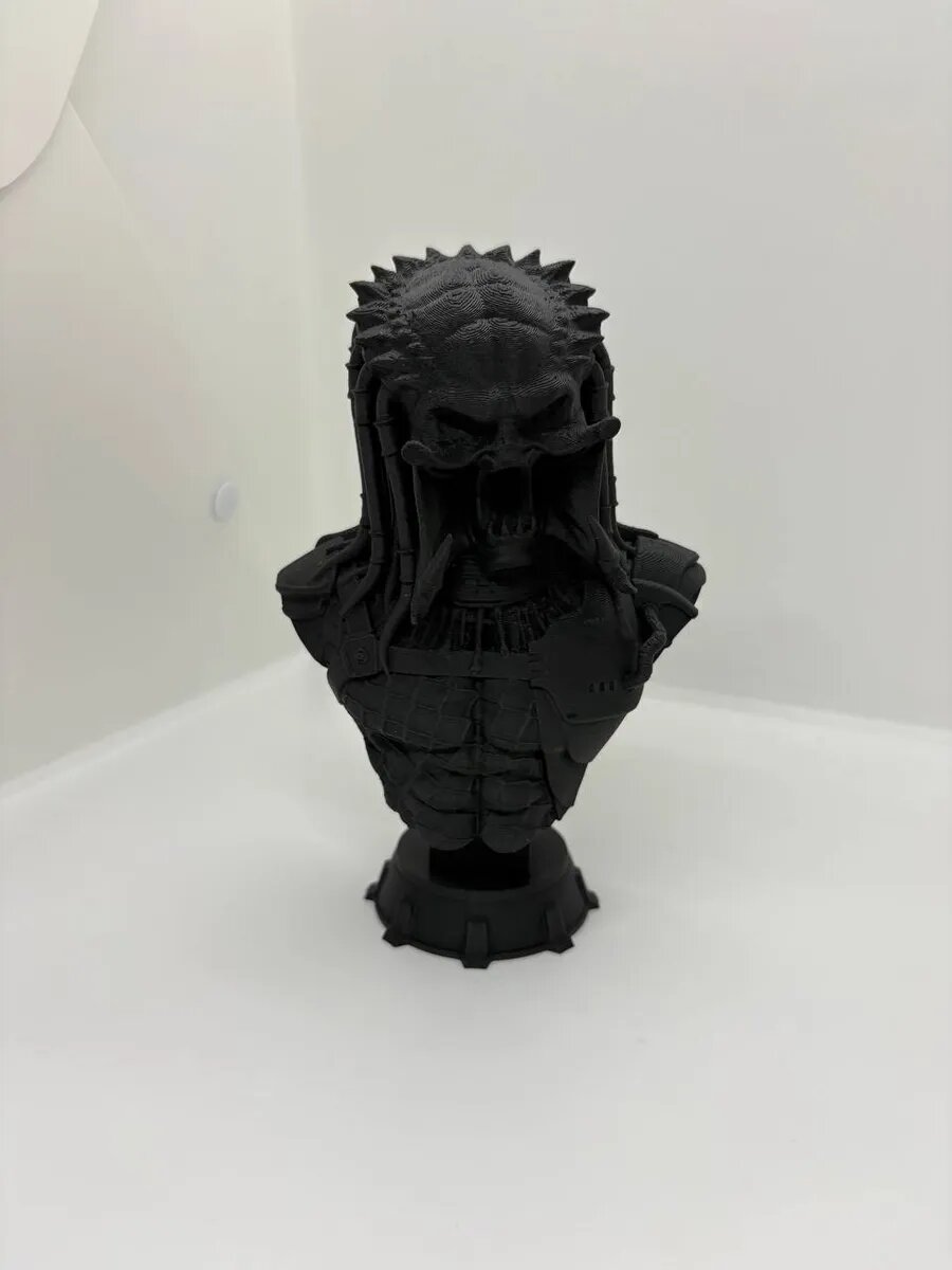 Бюст Хищника Rina Kionni "Предатор", пластик, 3D печать, чёрный цвет, 16,5 см — фото 1