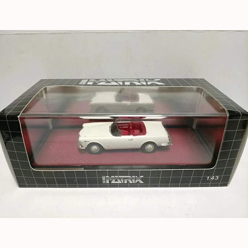 WELLY Масштабная модель Alfa Romeo 2600 Spider 1:43