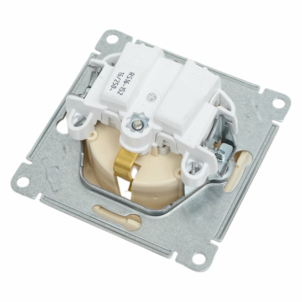 Розетка с заземлением и с защитными шторками, бежевая WESSEN 59 Systeme Electric RS16-152-2-86 — фото 1