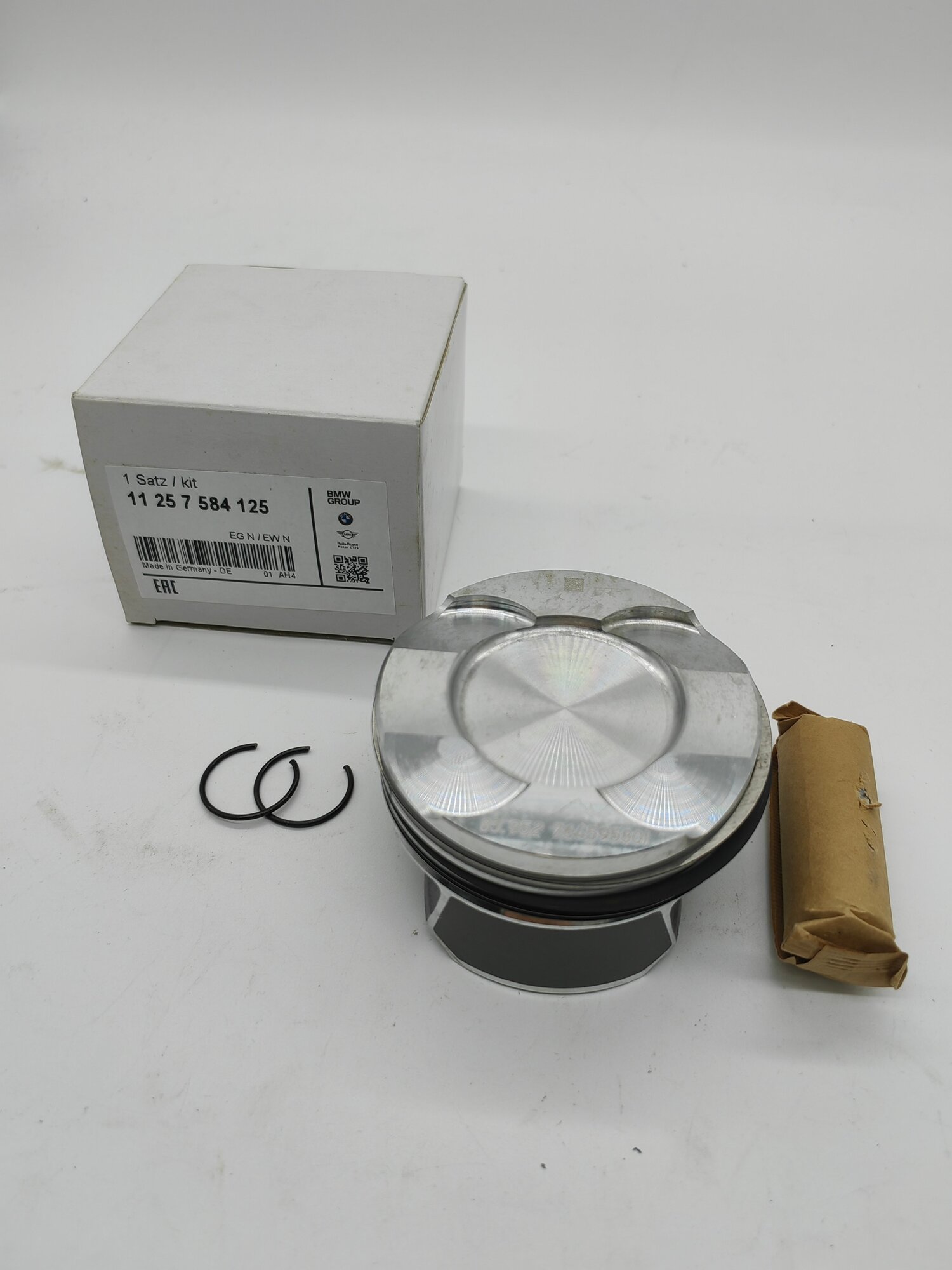 BMW Поршень BMW арт. 11257584125