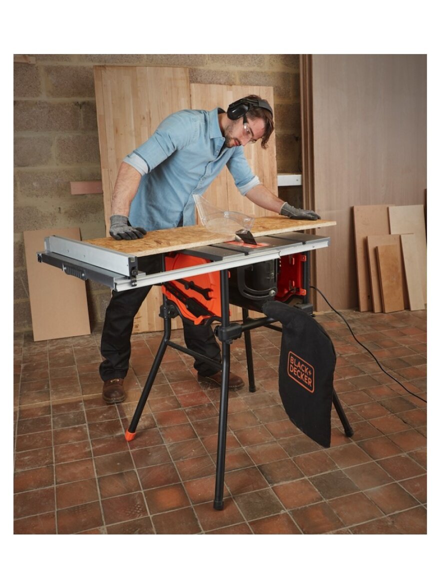 Пила настольная Black+decker BES720 — фото 1