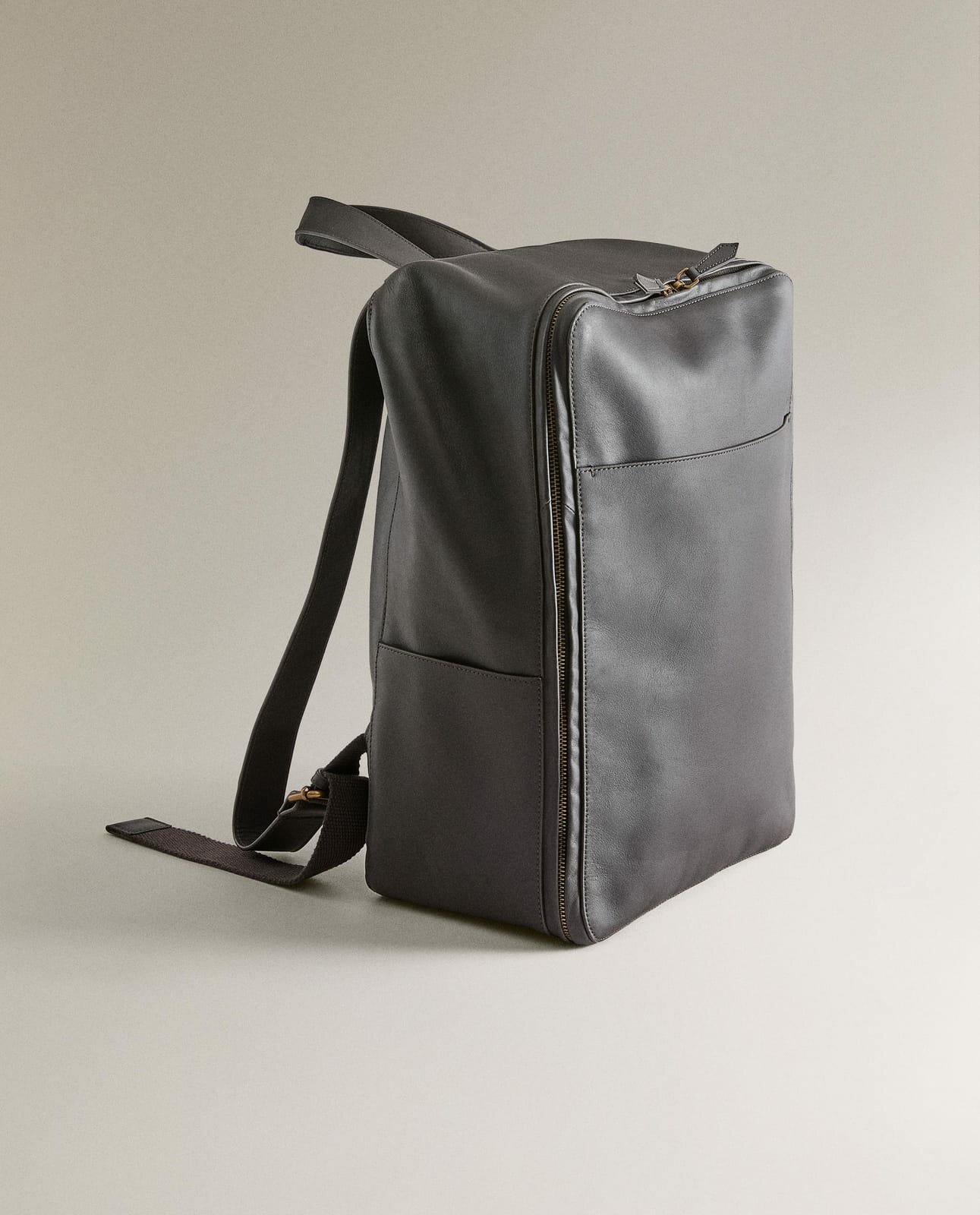 Рюкзак ZARA HOME, шоколадный, 42.5 x 30.5 x 19.5 см 4981/600/116-103