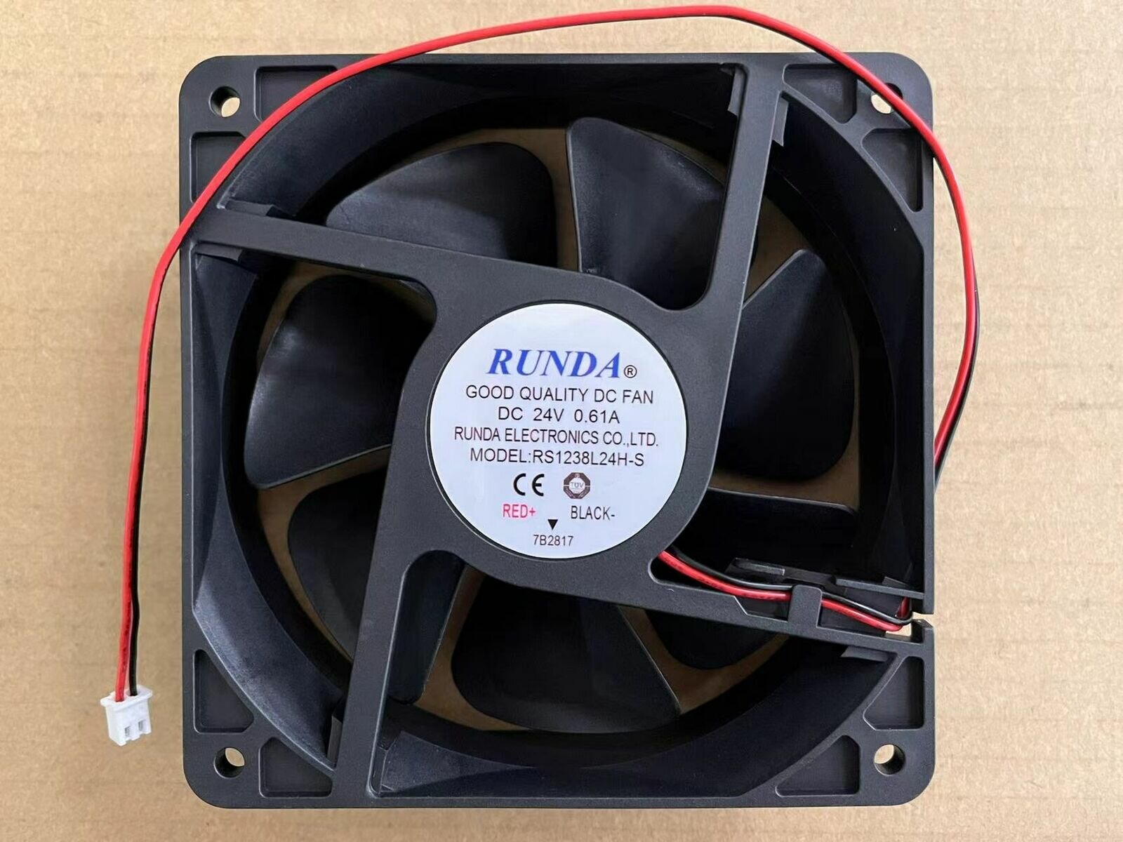 RUNDA RS1238L24H-S 12038 12CM 24V 0.61A Вентилятор охлаждения сварочной машины -