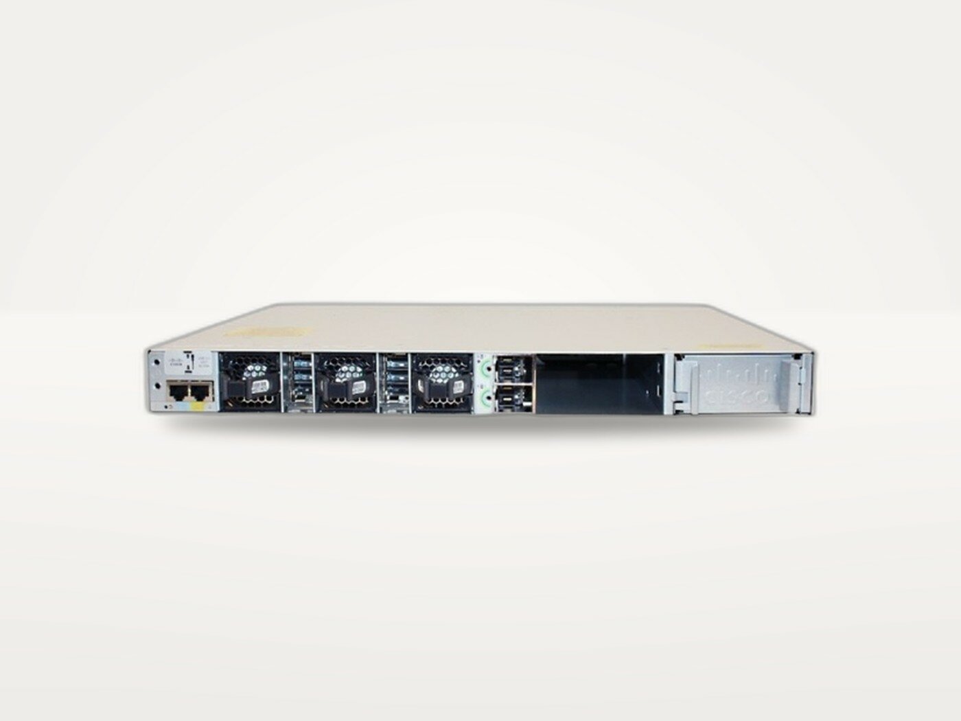 Коммутатор CISCO C9300-48P-E USED Catalyst 9300 48-port 1G copper with modular uplinks, PoE+, Netw.Ess