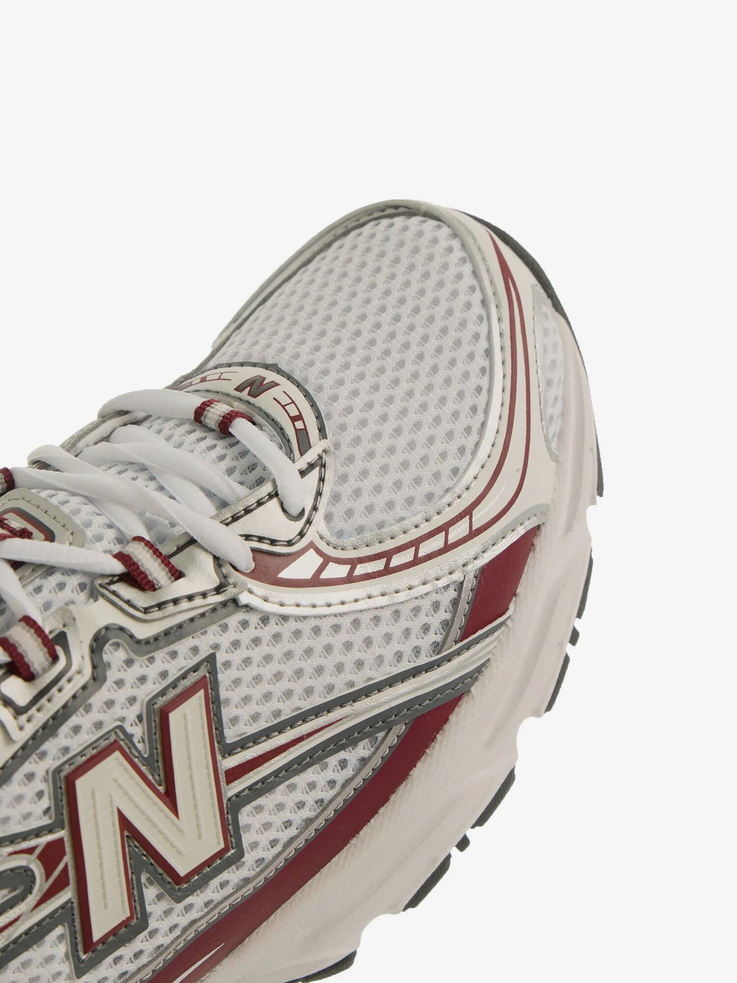 Кроссовки New Balance 740, размер 5.5 — фото 1