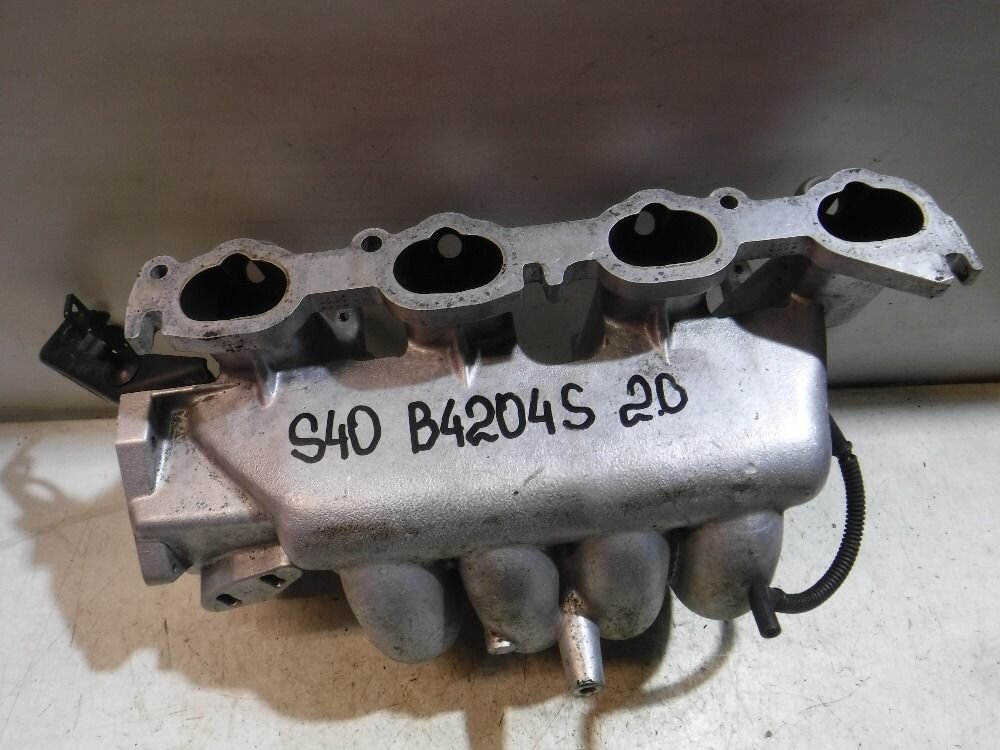 Впускной коллектор Volvo S40 9129035