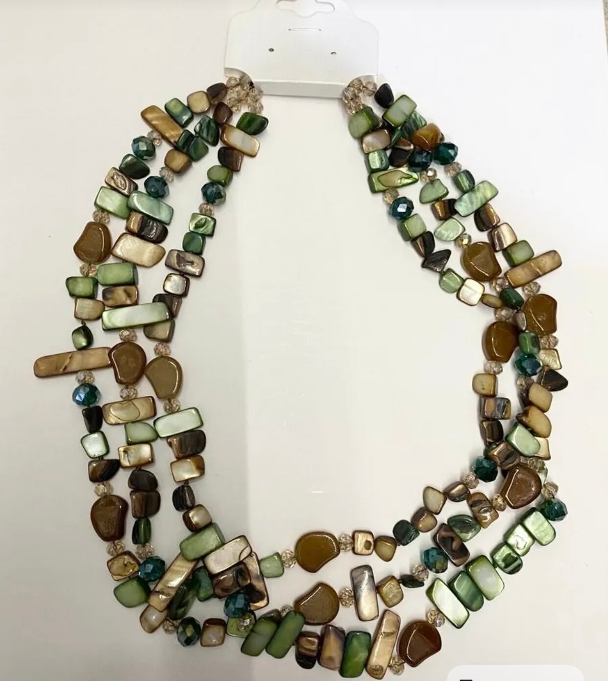 Бусы, перламутр