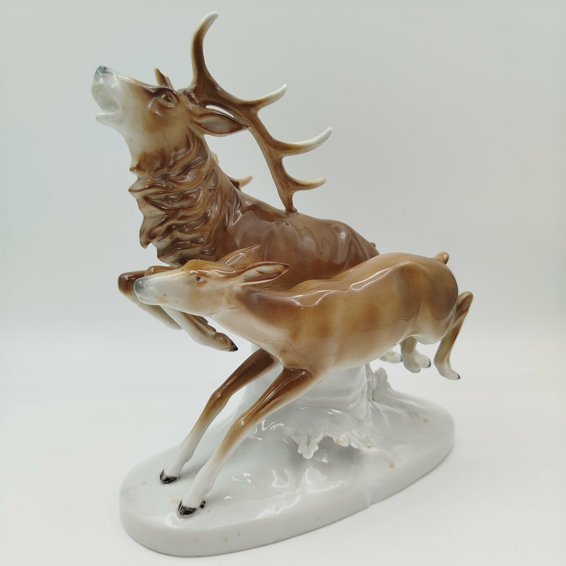 Статуэтка "Олени", фарфор, аэрография, Carl Scheidig, Gräfenthal, Германия, 1935-1972 гг.