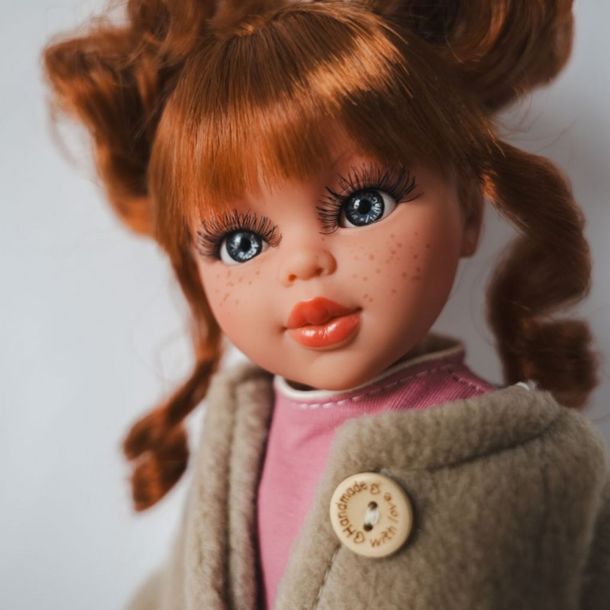 Кукла ASI Sabrina 0517650, Испания, 40см, рыжеволосая, в зимнем наряде
