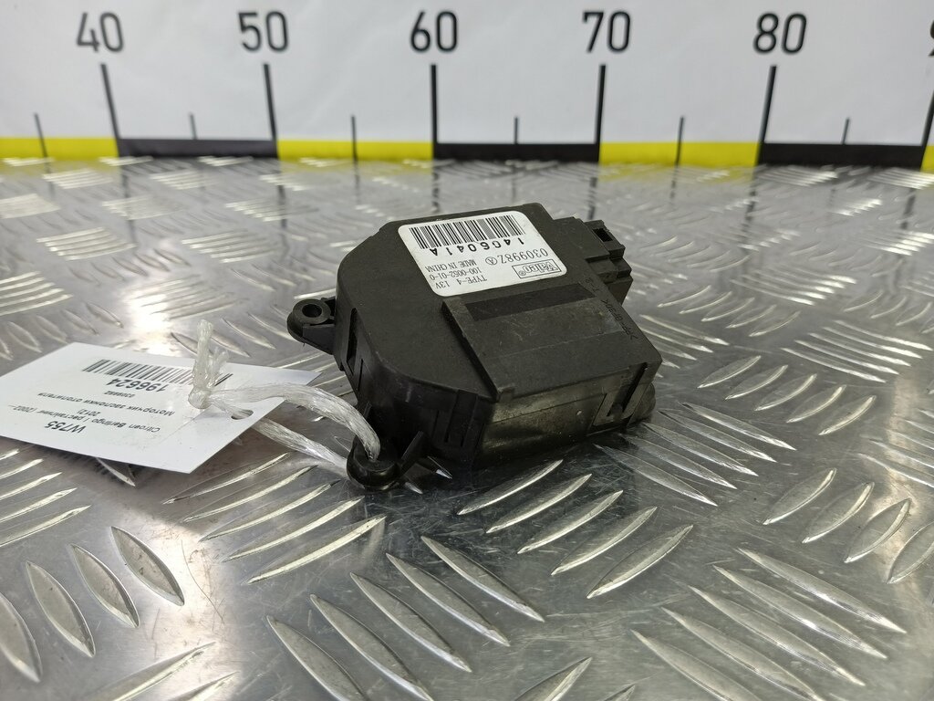 Моторчик заслонки отопителя Б/У для Citroen Berlingo I рестайлинг (2002—2012) 030998Z