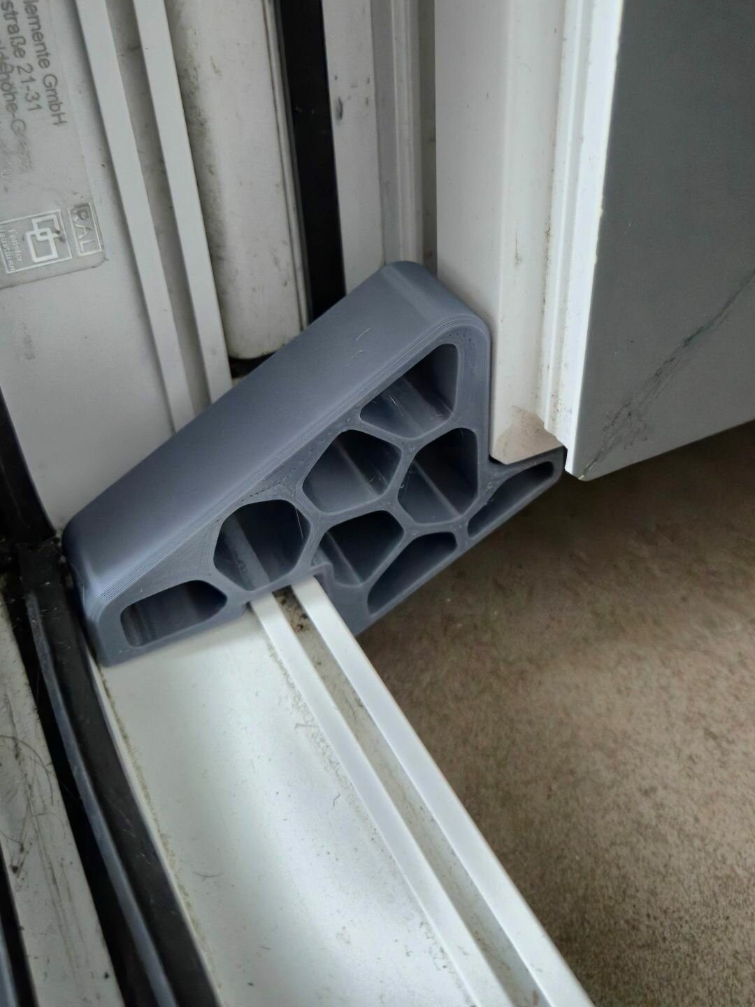 Стопор для окна, ограничитель, цвет Черный