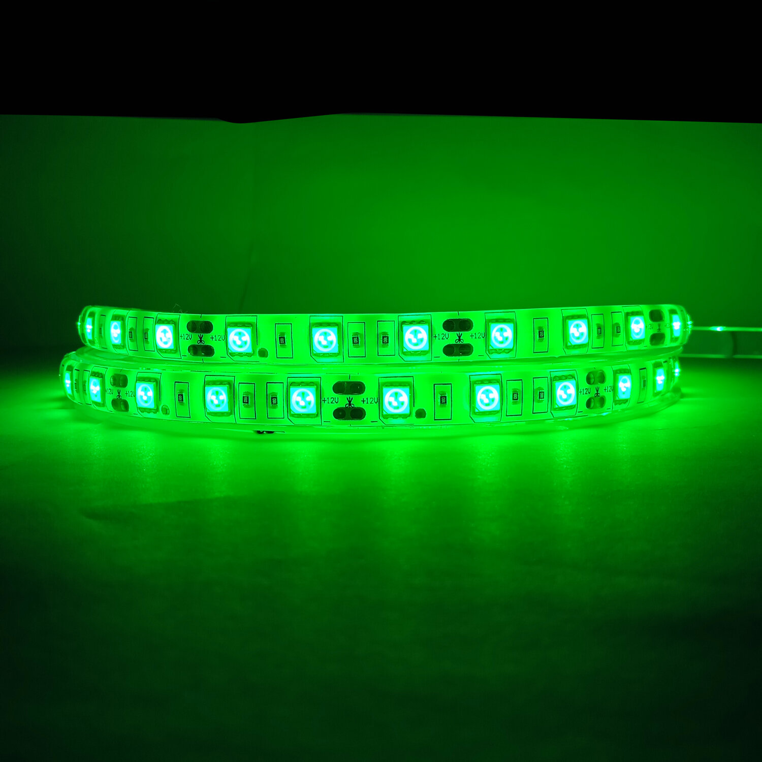 Светодиодная лента 5050 12v 14.4 вт 60 led ip65 Зеленый 5м